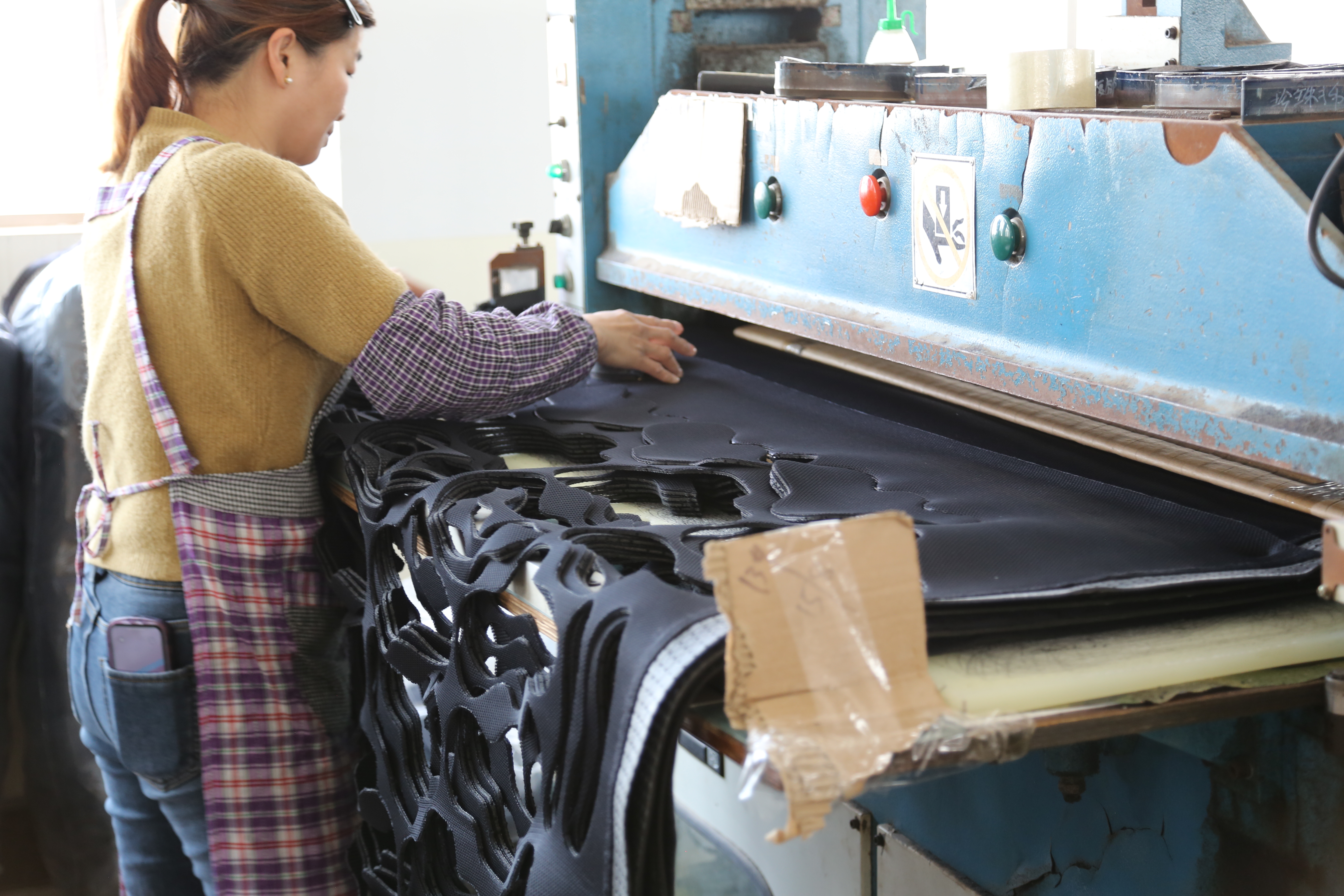 What Is The Production Process for Custom Tactical Military Backpacks ...